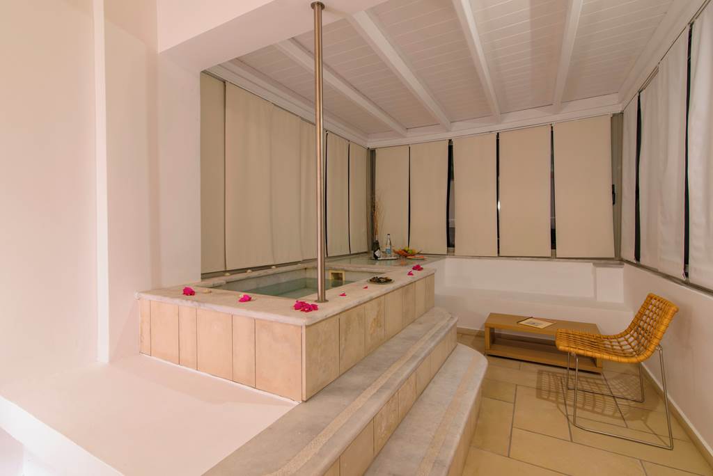 Antinea Suites & Spa - Kamari hotels | Jet2holidays