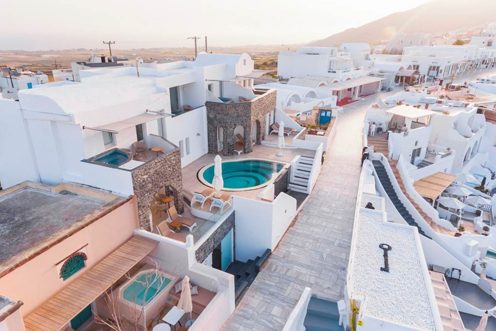 Santorini Secret Premium - Oia hotels | Jet2holidays