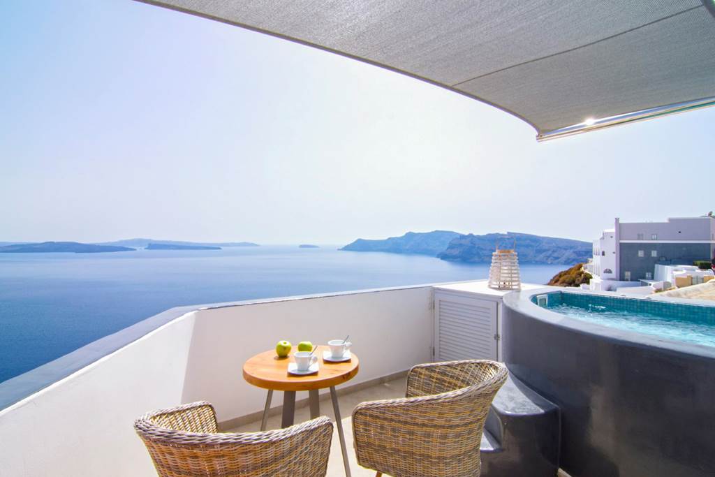 Santorini Secret Premium - Oia hotels | Jet2holidays