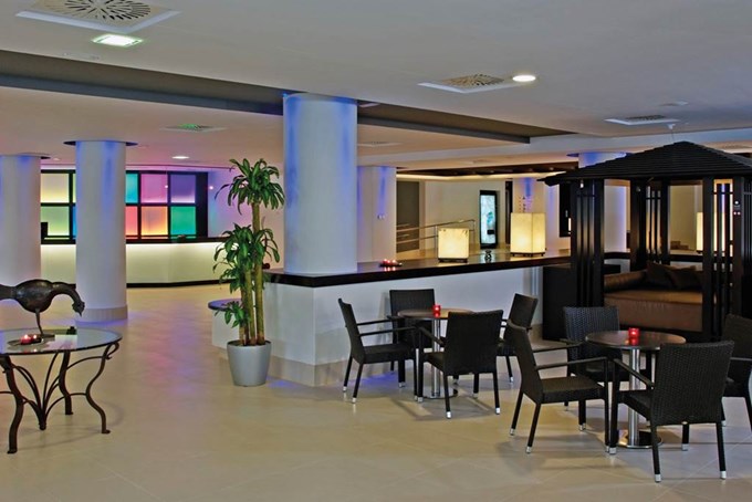 Sol Guadalupe - Magalluf Hotels | Jet2holidays