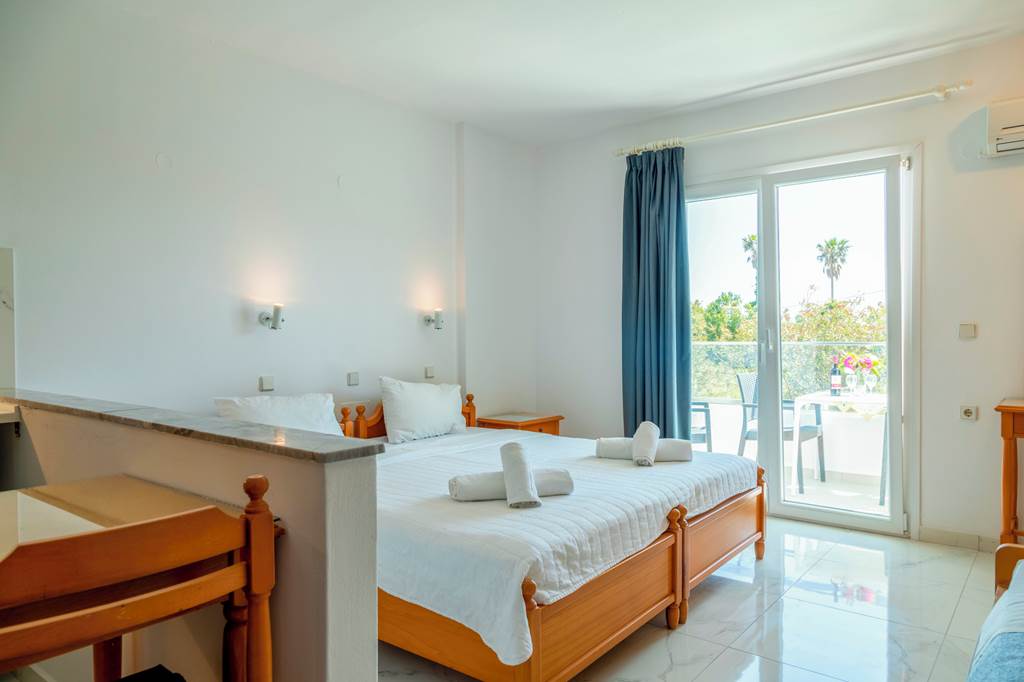 Miros Apartments - Tingaki hotels | Jet2holidays