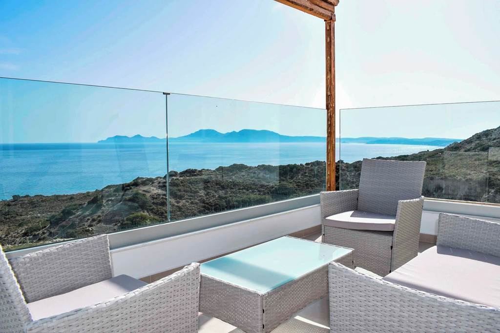 The Three Graces - Artemis | Jet2Villas | Jet2holidays