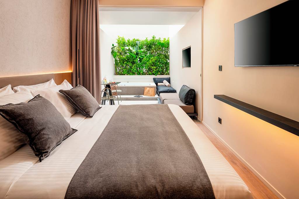 Evanik Chic Hotel - Pothia hotels | Jet2holidays