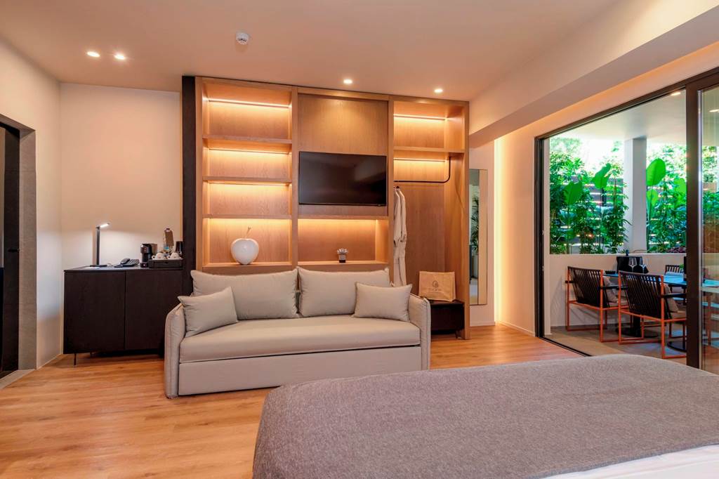 Evanik Chic Hotel - Pothia hotels | Jet2holidays