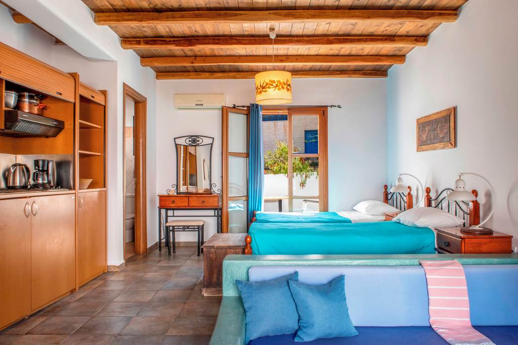 Panteli Beach Studios & Apartments - Panteli hotels | Jet2holidays