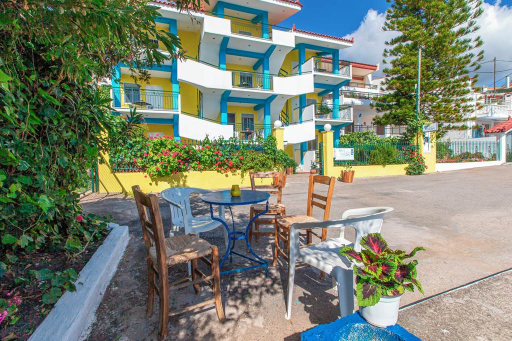 Iris Apartments - Chrani hotels | Jet2holidays