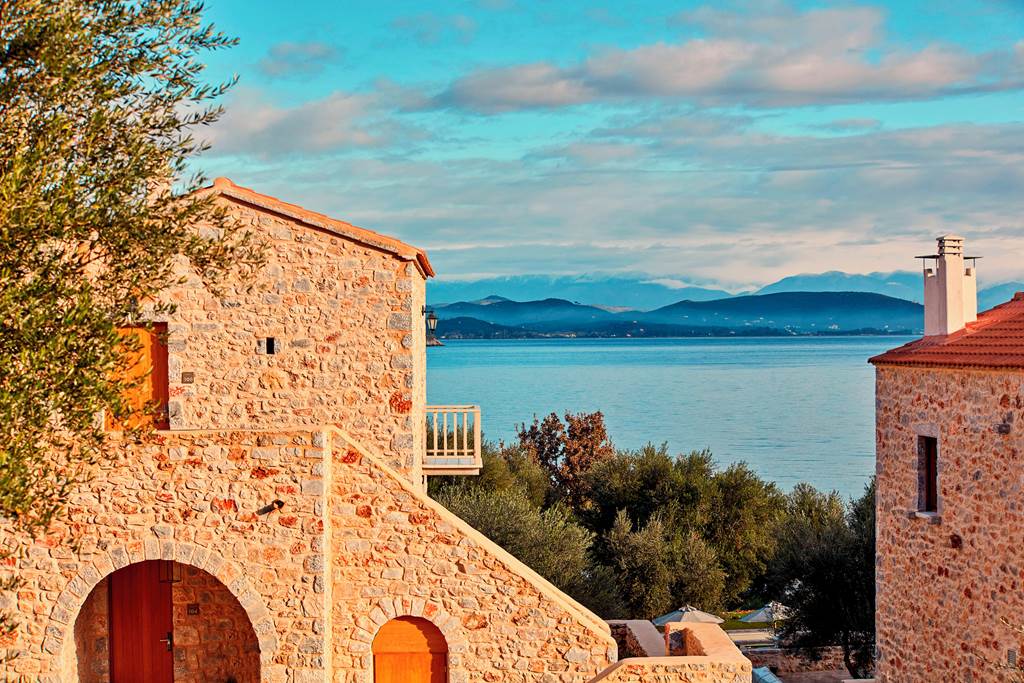 100 Rizes Luxury Sea Side Resort - Kamares hotels | Jet2holidays