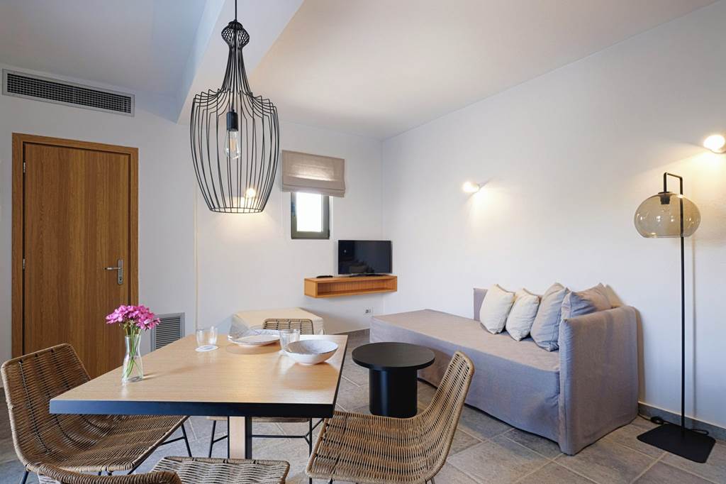 Margo Beach Hotel - Mavrovouni Area (Gythio) hotels | Jet2holidays