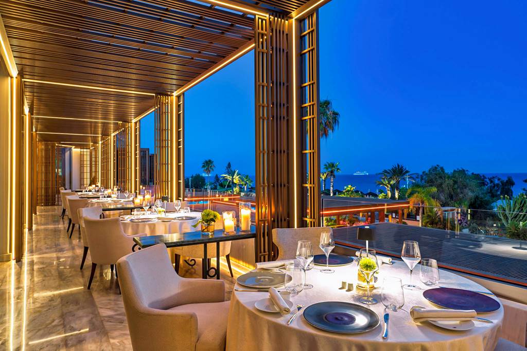 Four Seasons. - Limassol (Larnaca Airport) hotels | Jet2holidays