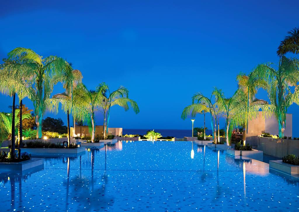 Four Seasons. - Limassol (Larnaca Airport) hotels | Jet2holidays