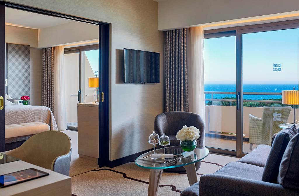 Four Seasons. - Limassol (Larnaca Airport) hotels | Jet2holidays