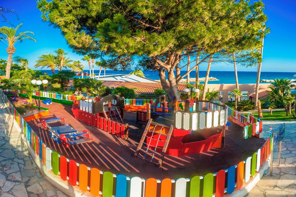 Amathus Beach Hotel Limassol. - Limassol (Larnaca Airport) hotels ...