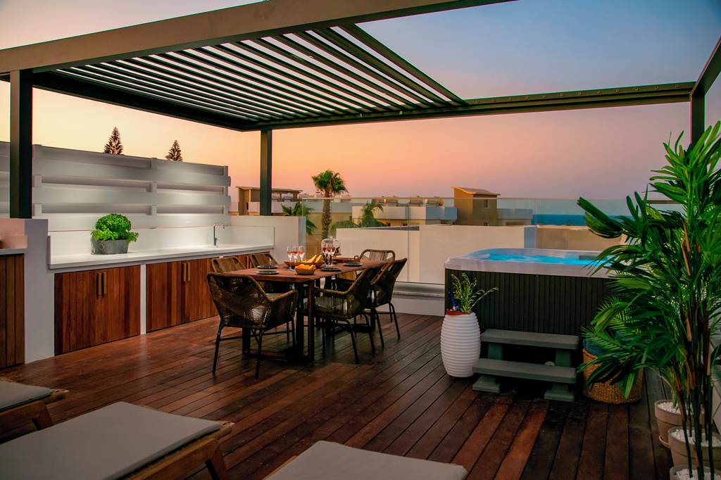 Chris Le Mare Gold Luxury Villa | Jet2Villas | Jet2holidays