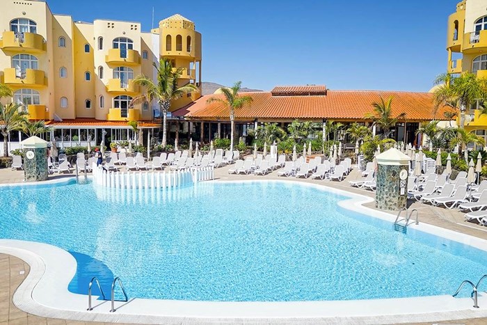 Sport Hotel Monte Feliz Powered by Playitas - Bahia Feliz hotels ...