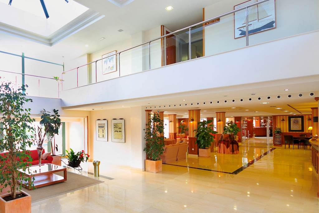 Valentin Star - Cala'n Bosch hotels | Jet2holidays