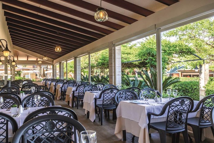 Zafiro Menorca - Cala'n Bosch hotels | Jet2holidays