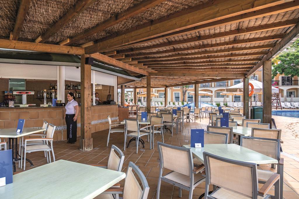 Zafiro Menorca - Cala'n Bosch hotels | Jet2holidays