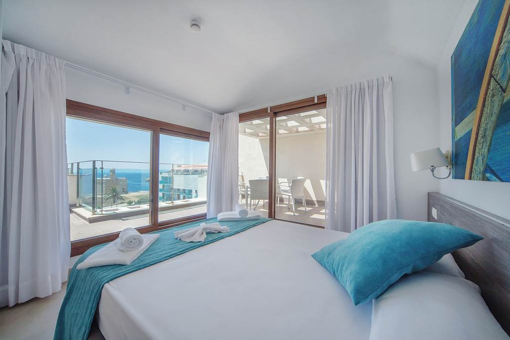 Aparthotel Ferrer Skyline - Ciutadella hotels | Jet2holidays