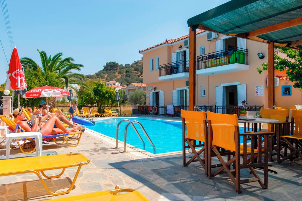 Lakis Studios - Anaxos hotels | Jet2holidays