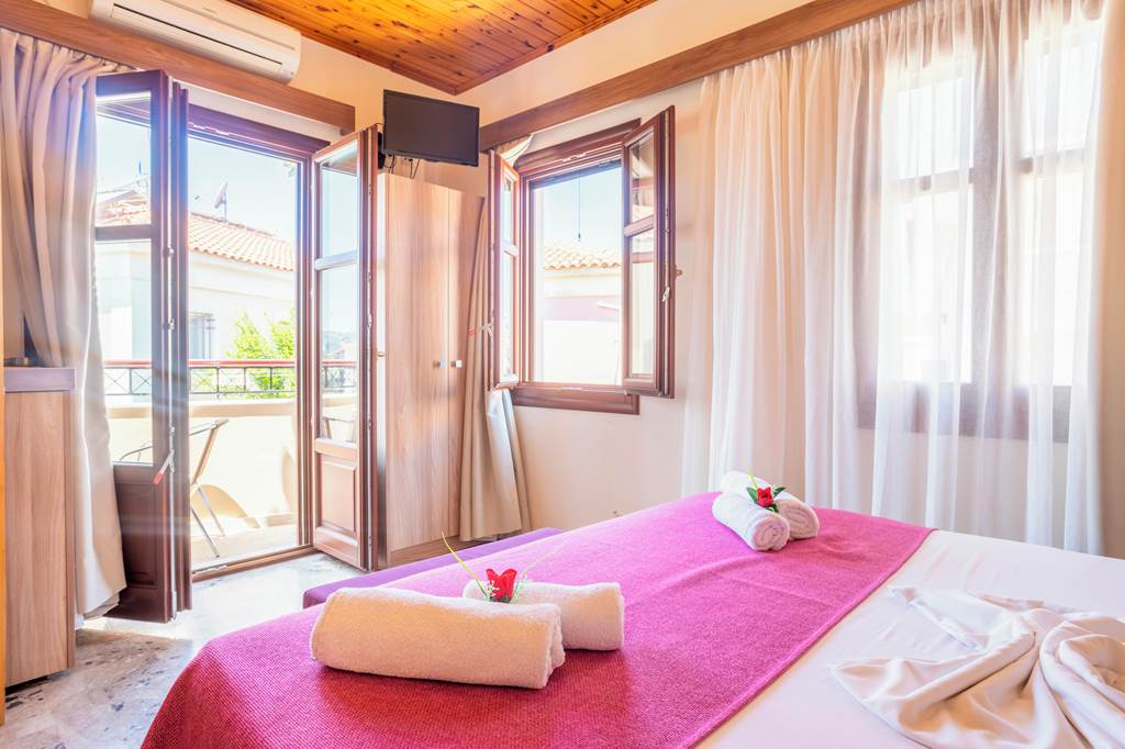 Nikis Seafront Studios - Petra hotels | Jet2holidays