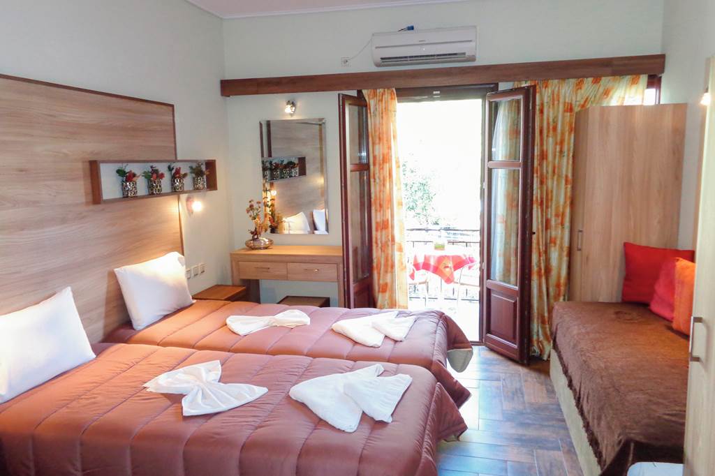 Nikis Seafront Studios - Petra hotels | Jet2holidays
