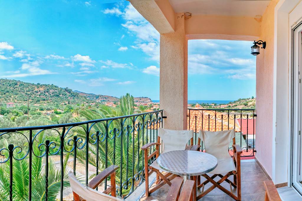 Yakinthos Garden - Anaxos hotels | Jet2holidays