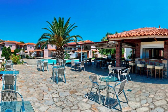Yakinthos Garden - Anaxos hotels | Jet2holidays
