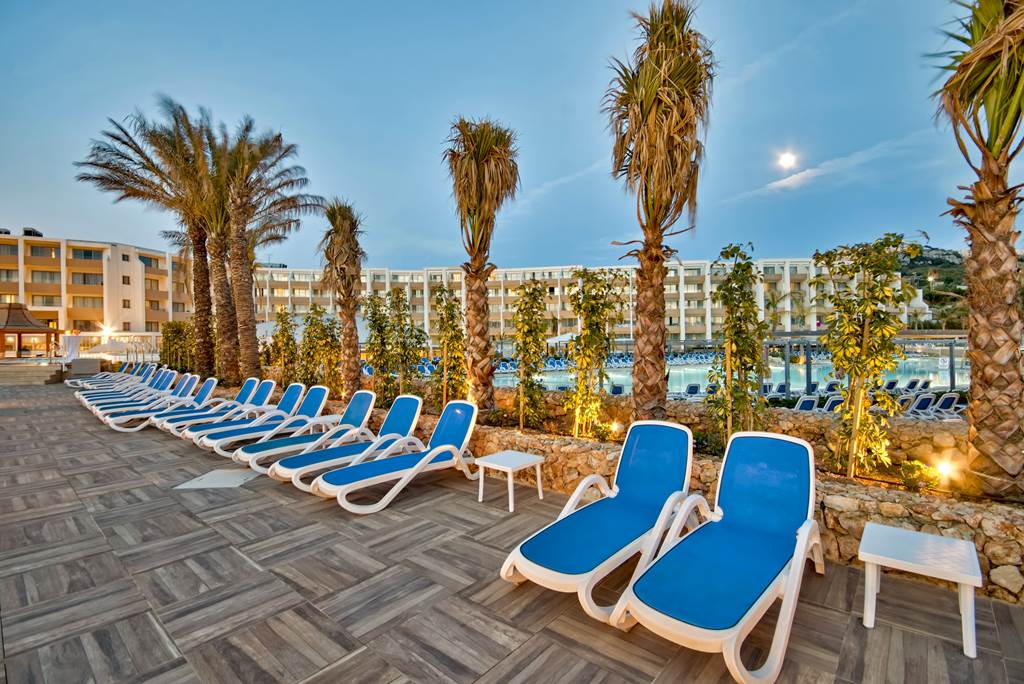 db Seabank Resort & Spa - Mellieha Bay hotels | Jet2holidays