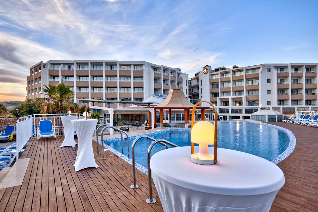 db Seabank Resort & Spa - Mellieha Bay hotels | Jet2holidays