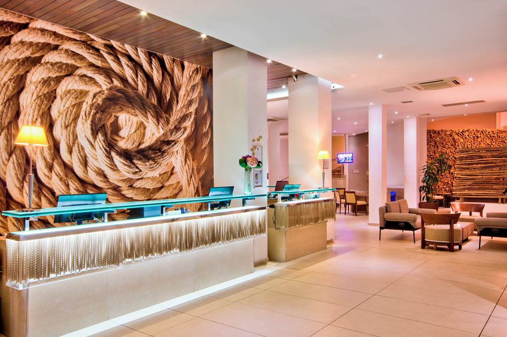 db Seabank Resort & Spa - Mellieha Bay hotels | Jet2holidays