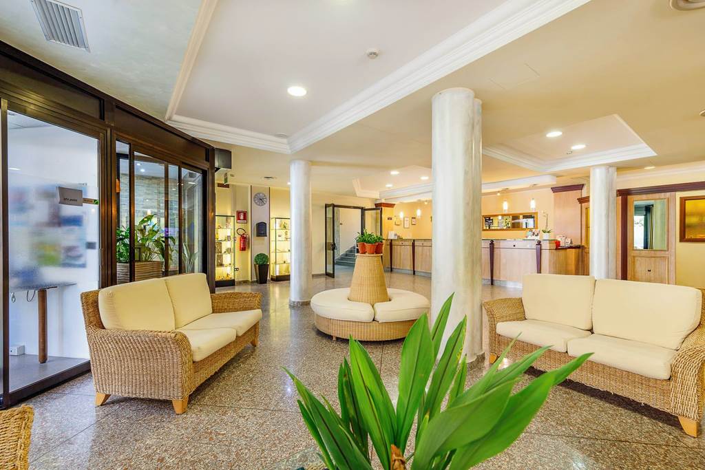 Hotel Rina - Alghero hotels | Jet2holidays