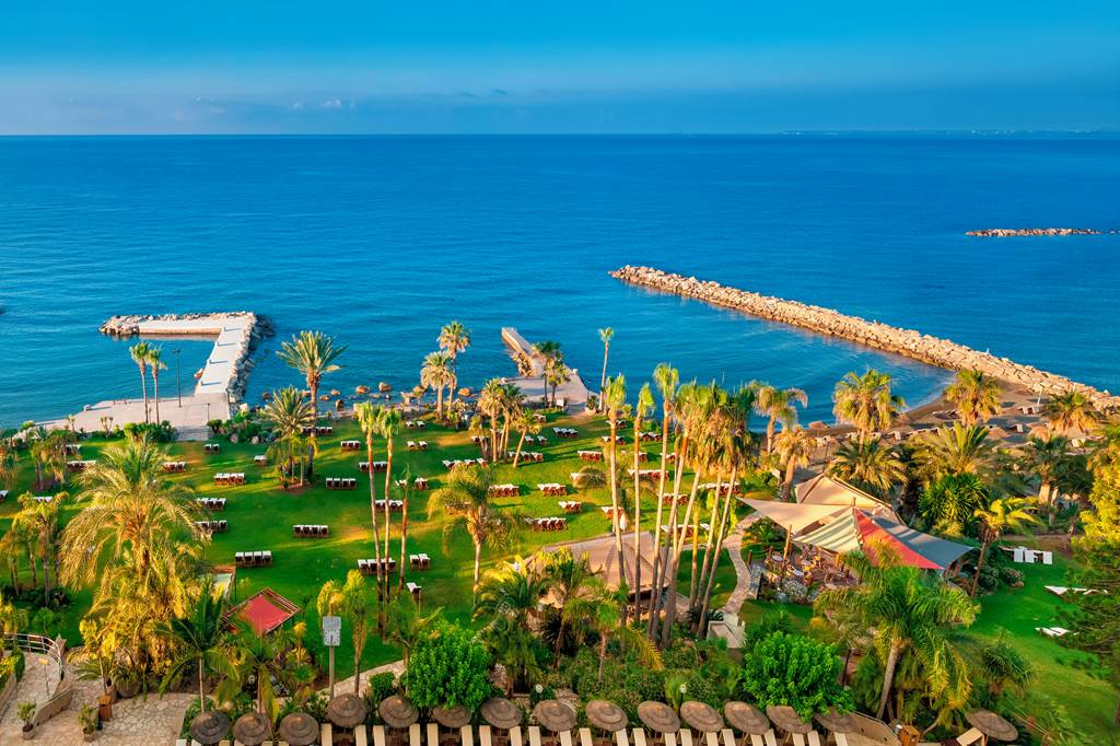 Amathus Beach Hotel Limassol - Limassol (Paphos Airport) hotels ...