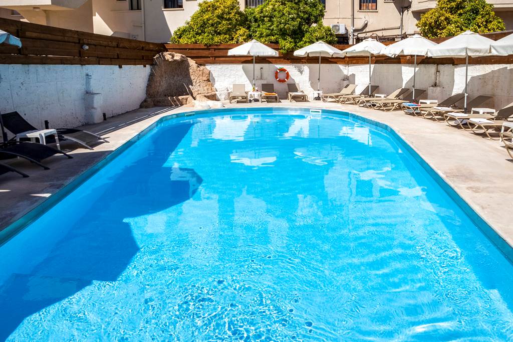Alecos Hotel Apartments - Paphos Resort hotels | Jet2holidays