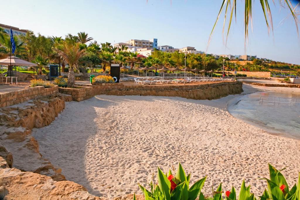 St George Beach Hotel & Spa Resort - Paphos Resort hotels | Jet2holidays