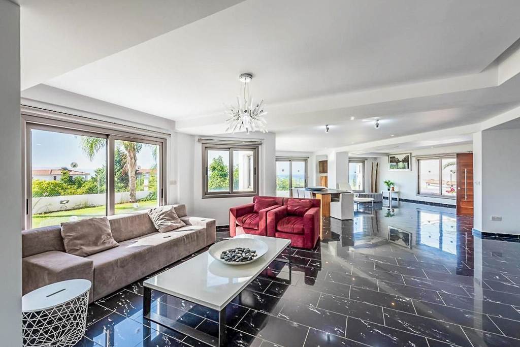 Villa Jan Mari Elen | Jet2Villas | Jet2holidays