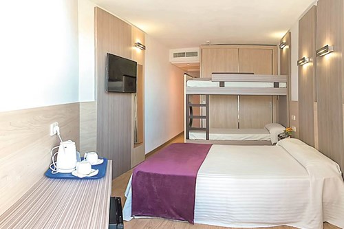 Club Mac Alcudia Resort & Waterpark - Alcudia hotels | Jet2holidays