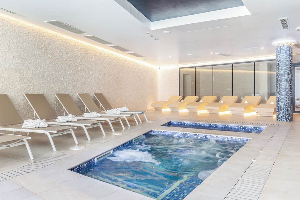 Hotel Samos - Magalluf hotels | Jet2holidays