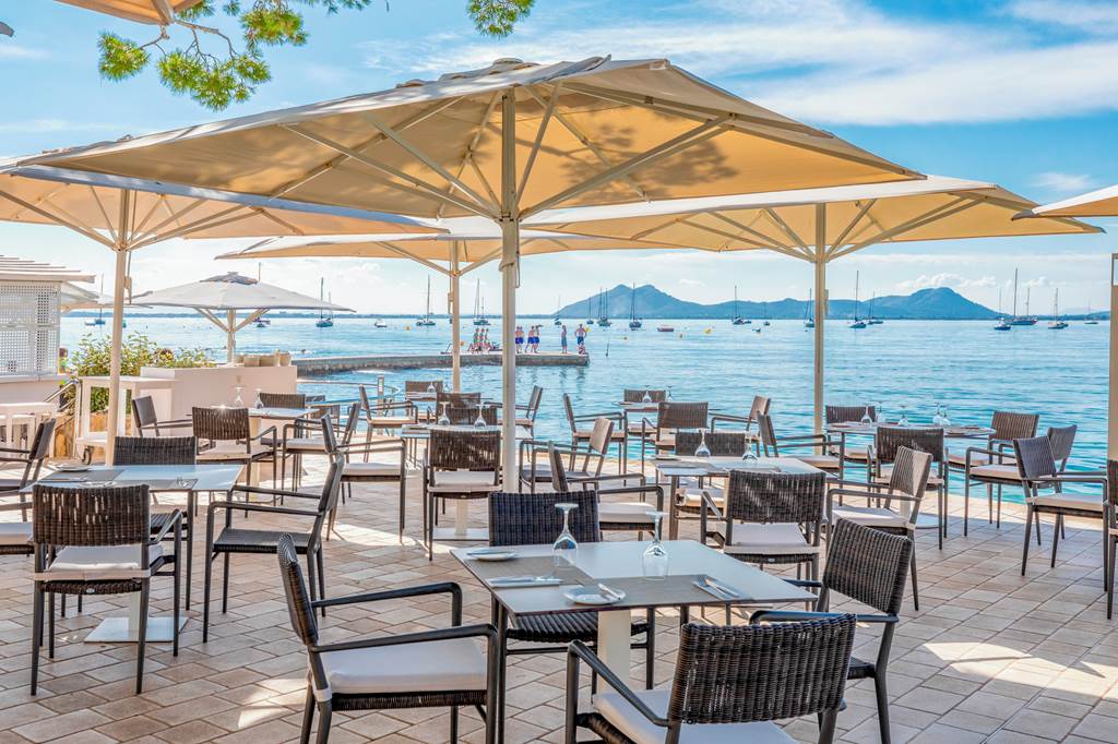 Hotel Illa d'Or & Illa d'Or Club Apartments - Puerto Pollensa hotels ...