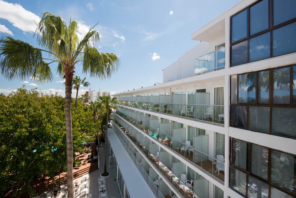 Alua Boccacio formerly Hotel Roc Boccacio | Jet2holidays