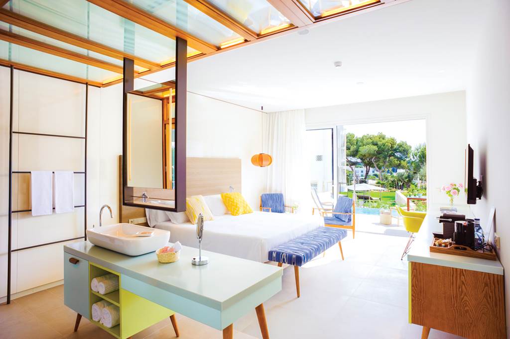 Inturotel Cala Esmeralda Beach Hotel & Spa - Cala D'Or hotels ...