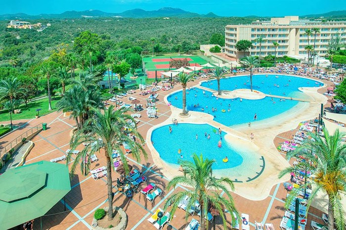 Club Cala Romani - Calas De Mallorca hotels | Jet2holidays