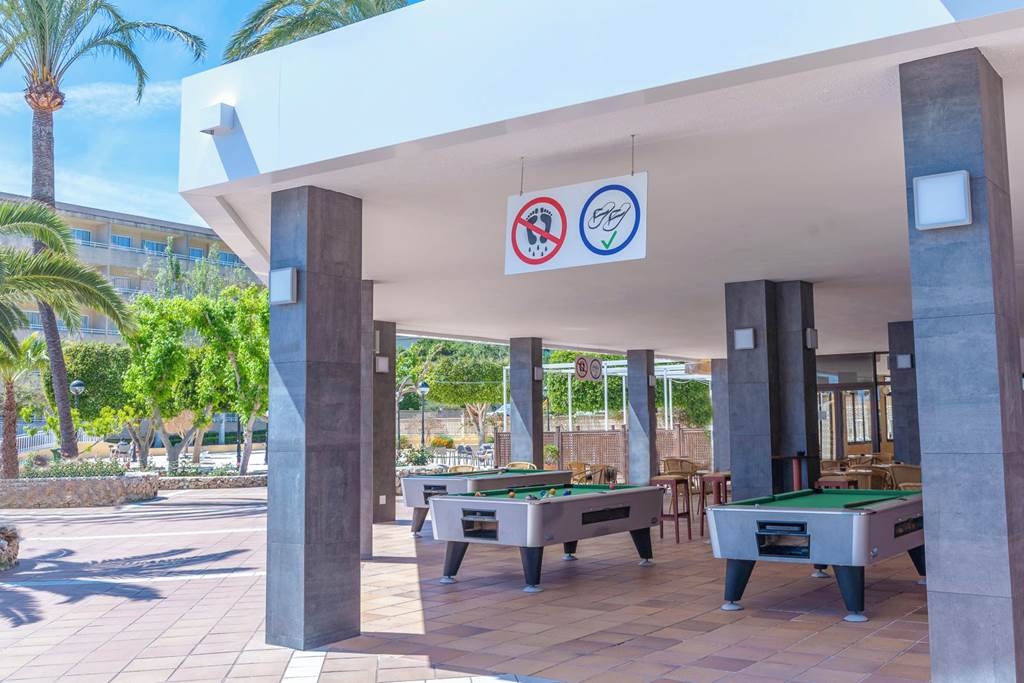 Club Cala Romani - Calas De Mallorca hotels | Jet2holidays