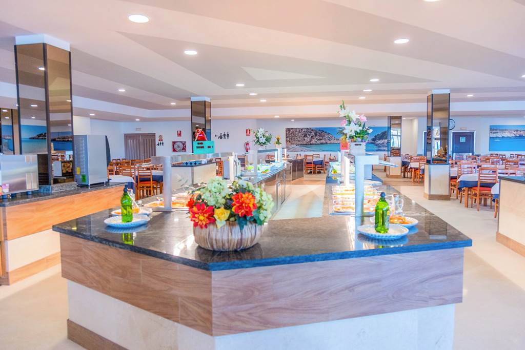 Club Cala Romani - Calas De Mallorca hotels | Jet2holidays