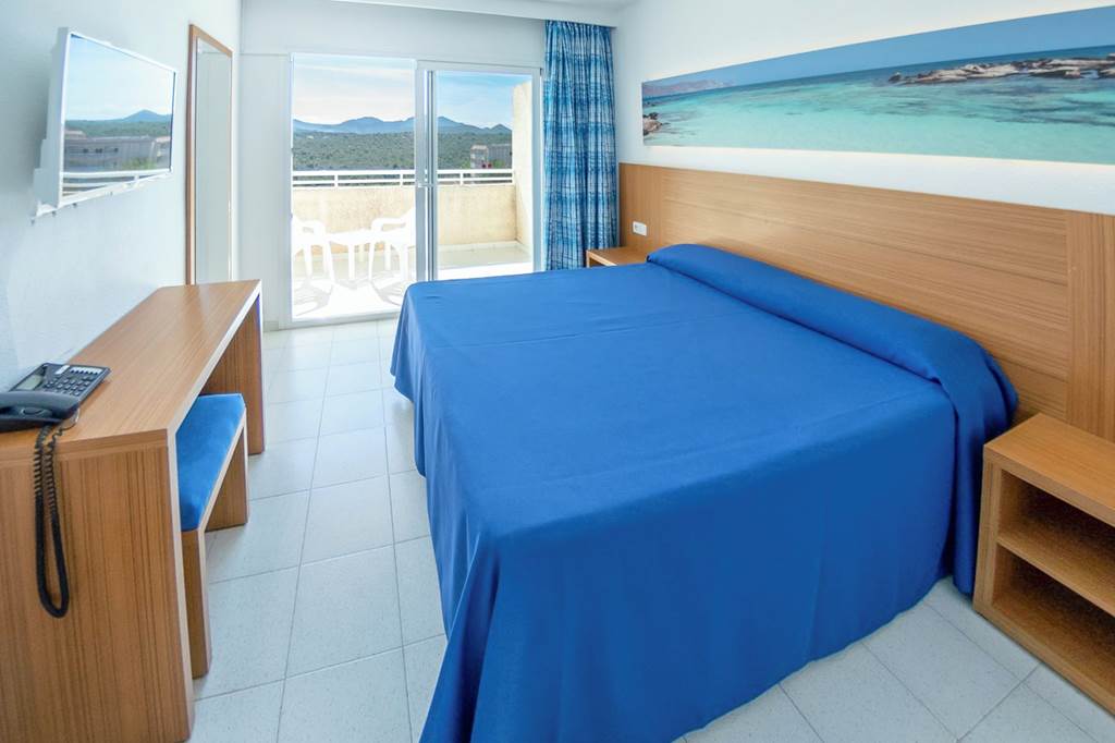 Club Cala Romani - Calas De Mallorca hotels | Jet2holidays