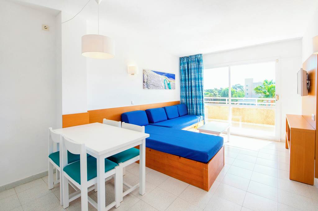 Club Cala Romani - Calas De Mallorca hotels | Jet2holidays