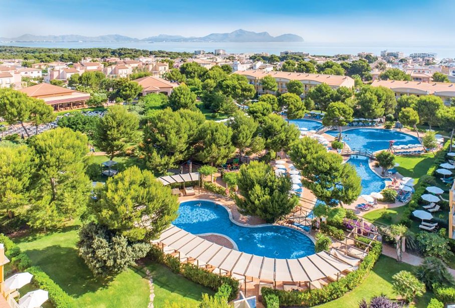 Majorca Holidays & Best Deals 2025/2026 | Majorca Hotels | Jet2holidays