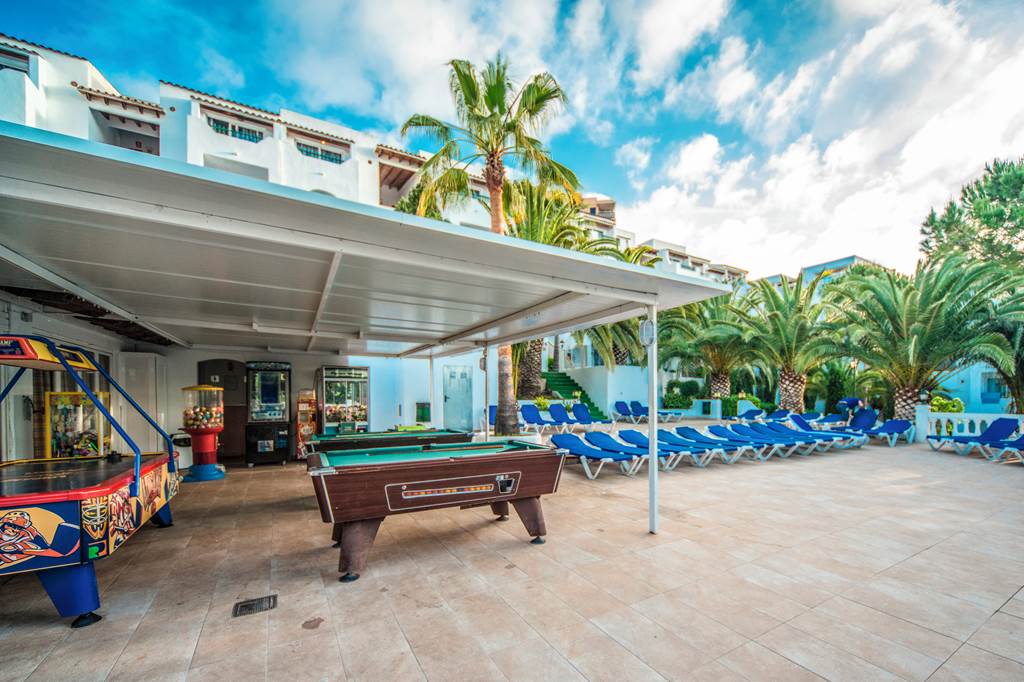 Holiday Center Apartments - Santa Ponsa hotels | Jet2holidays