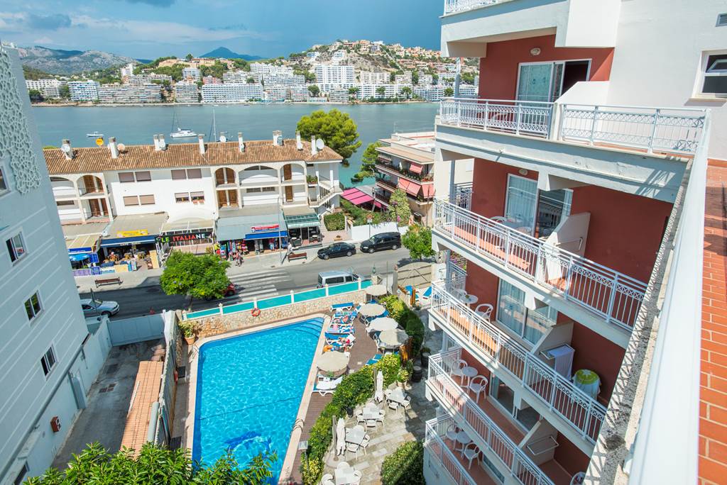 Hotel Playas del Rey - Santa Ponsa hotels | Jet2holidays