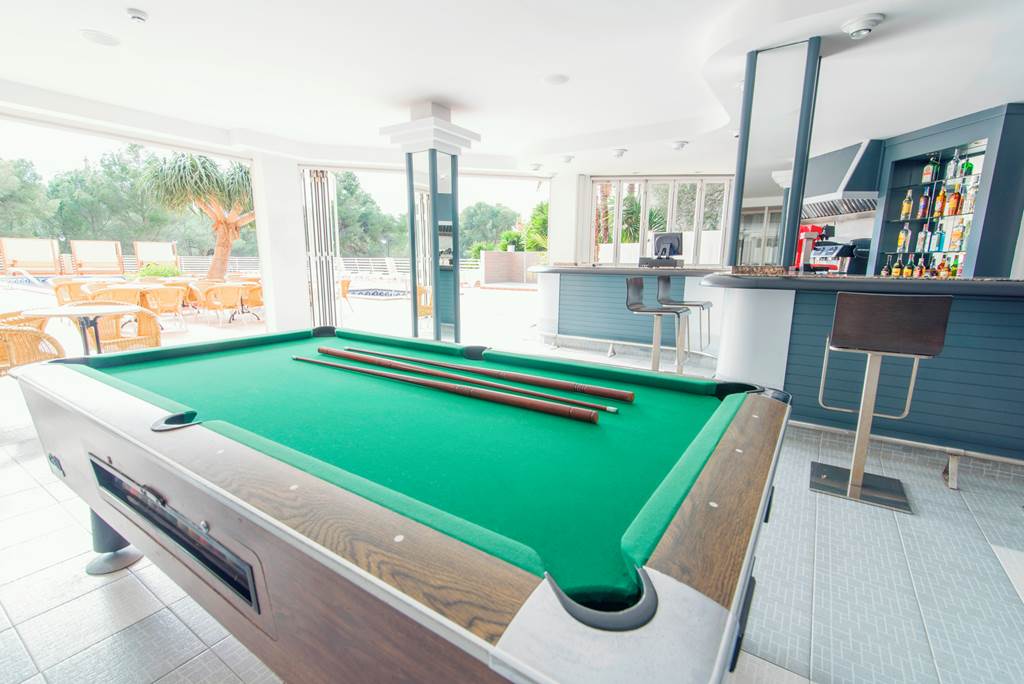 Azuline Hotel Bahamas - El Arenal hotels | Jet2holidays