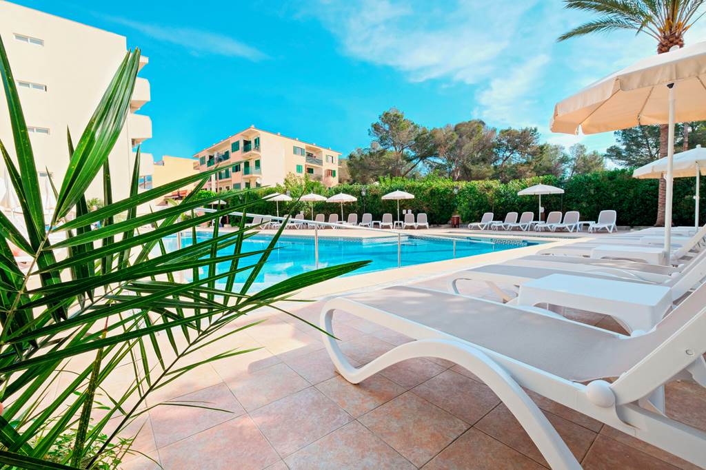 Azuline Hotel Bahamas - El Arenal hotels | Jet2holidays